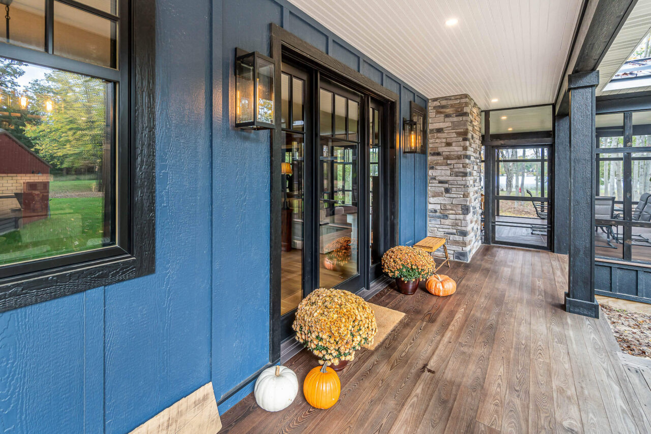 This Couple Traded NYC's Bustle For Their Dream Michigan Lake House ...
